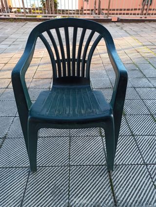 Sedia in plastica da esterni