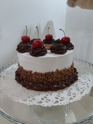 torta finta scenografica 