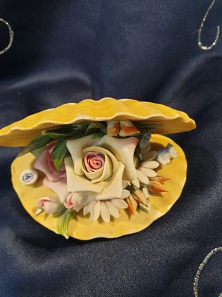 fiori Conchiglia ceramica di capodimonte 