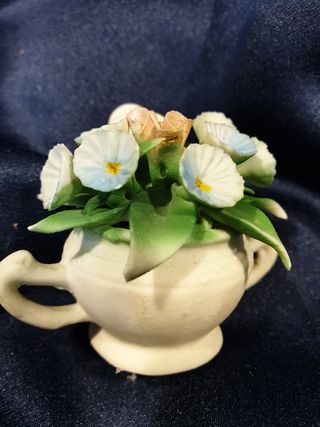 vasetto bouquet fiori ceramica di capodimonte 