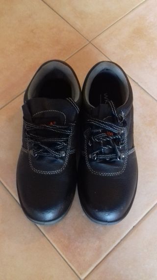 Scarpe antinfortunistiche