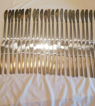 Set di 48 coltelli da tavola nuovi 