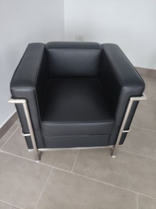 Poltrone replica Le Corbusier LC2 in similpelle