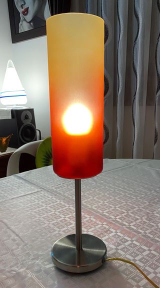 Lampada da tavolo in vetro rosso sfumato