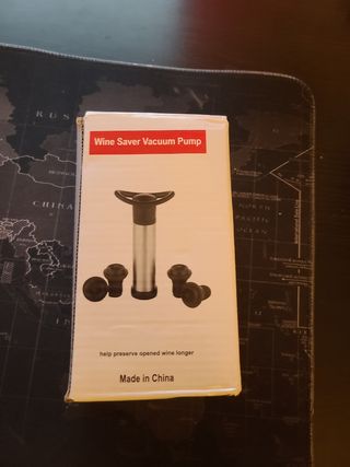 Pompa Per Vino Sottovuoto Con 4 Tappi

