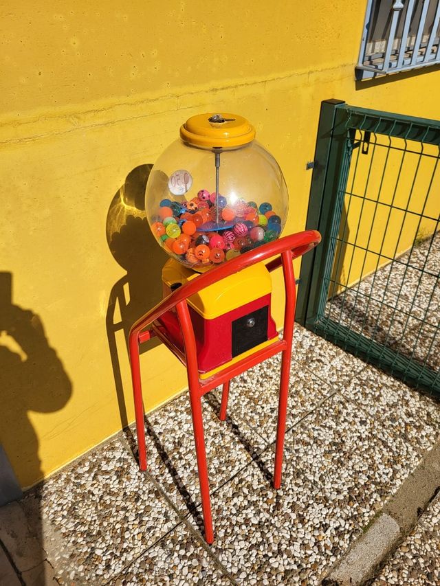 Maquina expendedora bolas saltarinas de segunda mano por 85 EUR en ... Maquina expendedora bolas saltarinas de segunda mano por 85 EUR en ...