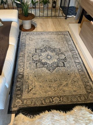 Bellissimo tappeto pelo corto 