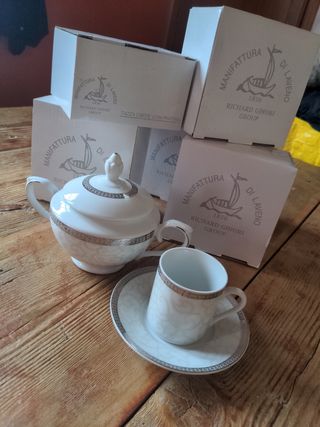 set 6 tazzine da caffè e zuccheriera 