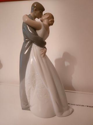 Statuetta L'abbraccio degli sposi