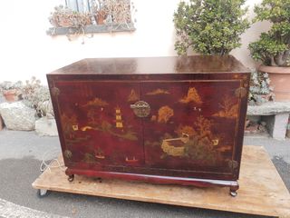 credenza lacca cinese decorata epoca 1950