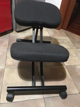 Sgabello ergonomico 