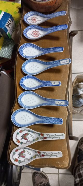 Bei cucchiai in ceramica nuovi 1.50 cad 