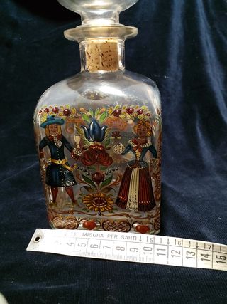 bottiglia decorata per liquori