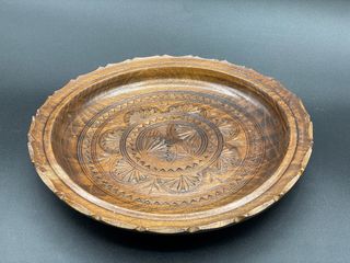 Piatto in legno cucina tradizionale