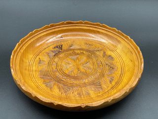 Piatto in legno cucina tradizionale