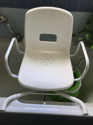 Sedia girevole per vasca 