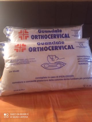 N. 2 Guanciali orthocervical cm 50x80