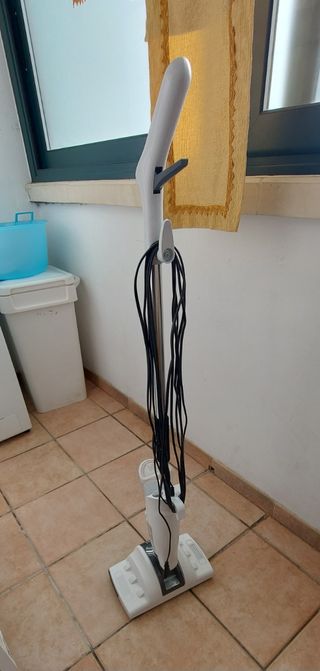 scopa lava pavimenti elettrica
