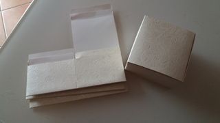 Scatola scatolina bomboniera bianca avorio 12x12x8