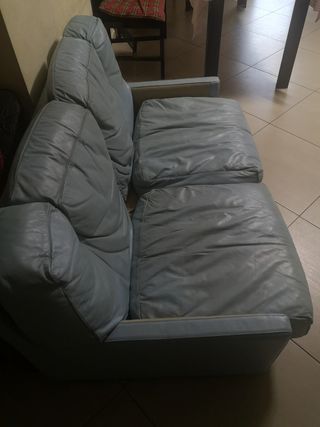 divano biposto in pelle 