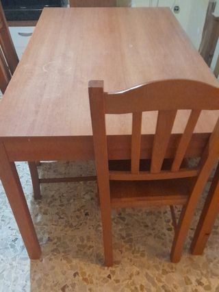 4 sedie in legno