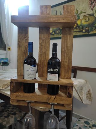 portabottiglie in legno da parete