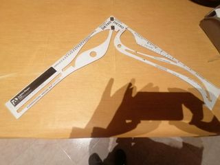 squadra per taglio modelli stilistica 