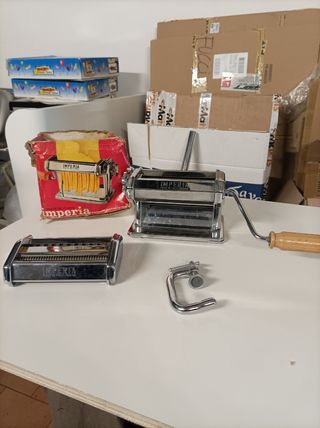 macchina manuale per pasta 