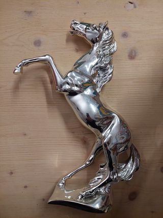 Cavallo in argento