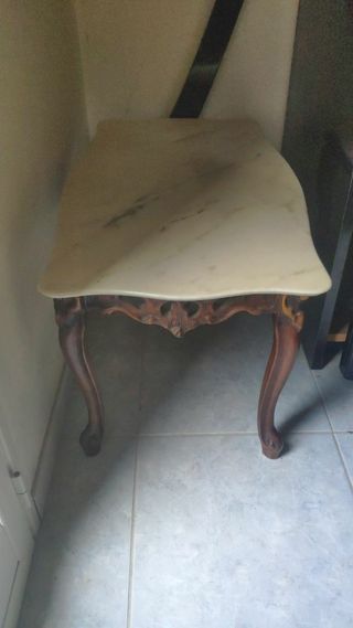 vendo sedia e tavolino 