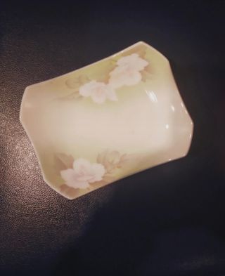 piatto in fine porcellana Shoten 