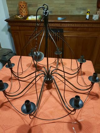 Lampadario in ferro battuto 8 luci 