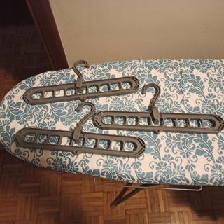 Grucce appendiabiti salva spazio