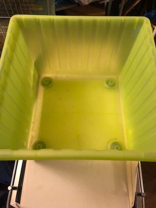 Scatola con rotelle ikea