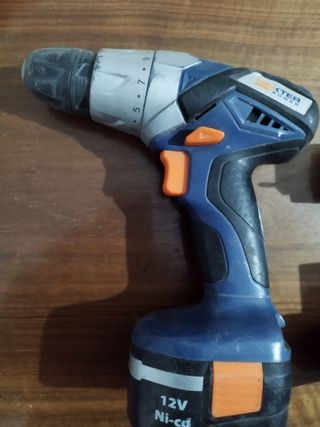 avvitatore trapano a batteria dexter