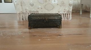 Baule balinese 37x27x17 cm.