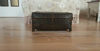 Baule balinese 43x35x22cm.