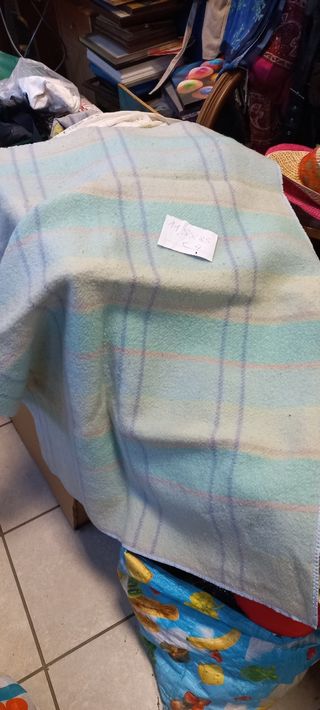 copertina in lana euro 4 altre in alti annunci 