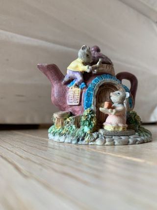 Soprammobile teiera con topini