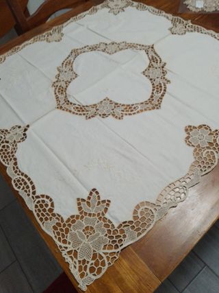 centrotavola veneziano a mano beige