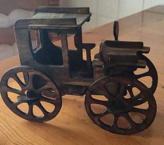 modellino automobile d'epoca 