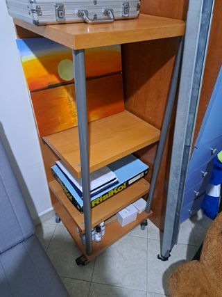 Mobile con ruote 4 ripiani