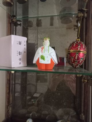 statuina porcellana giapponese