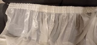 tenda bianca a righe 