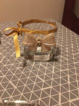Vaso in cristallo,con fiocco in strass 