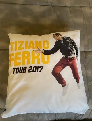 Cuscino Tiziano Ferro 
