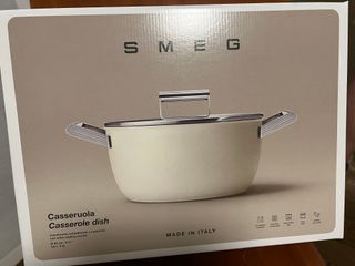 Casseruola Smeg nuova con coperchio, diametro 24cm