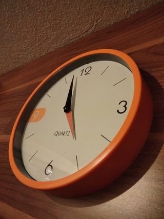 Orologio da parete 25 cm (Arancione)