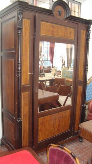 Armadio d'epoca in noce con anta a specchio, '800