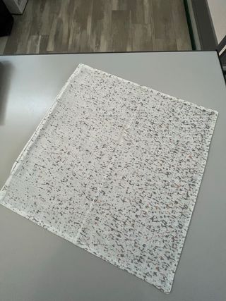 Federa cuscino 50x50 cm in tessuto di qualità.